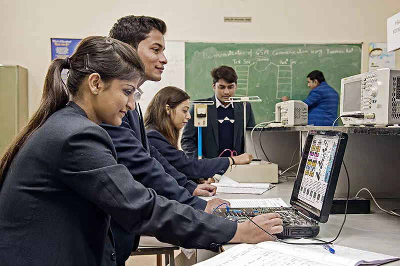 Electronic Instrument and Measurement Lab